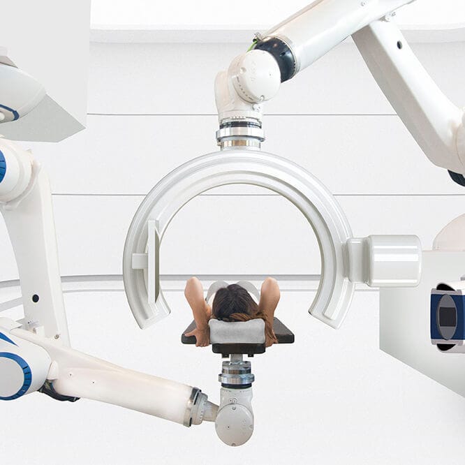 Acelerador lineal para terapia de protones con mesa de posicionamiento ...