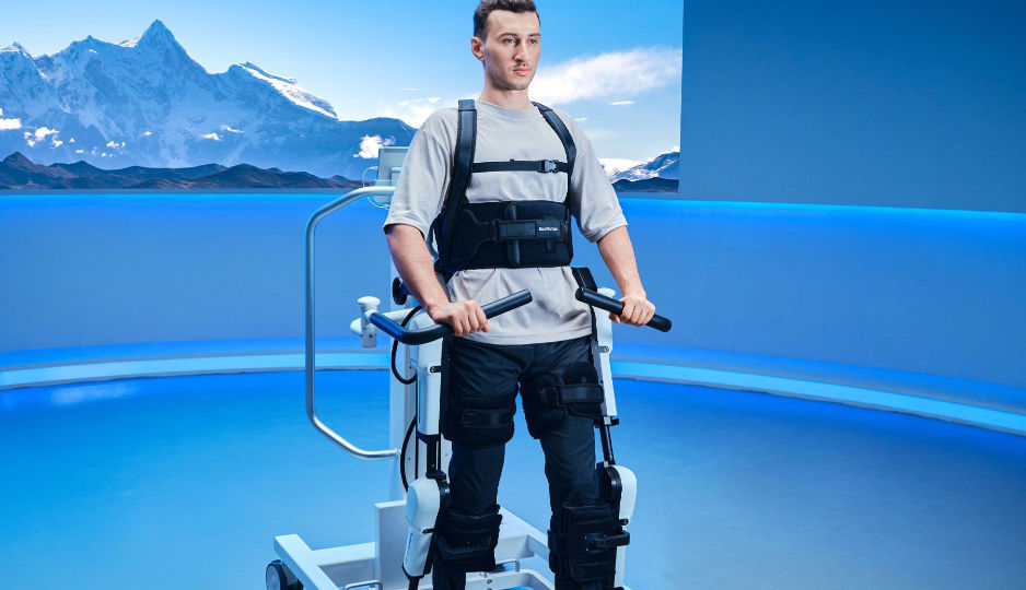 Exoesqueleto de rehabilitación para las dos piernas - ExoMotus™ M4 ...