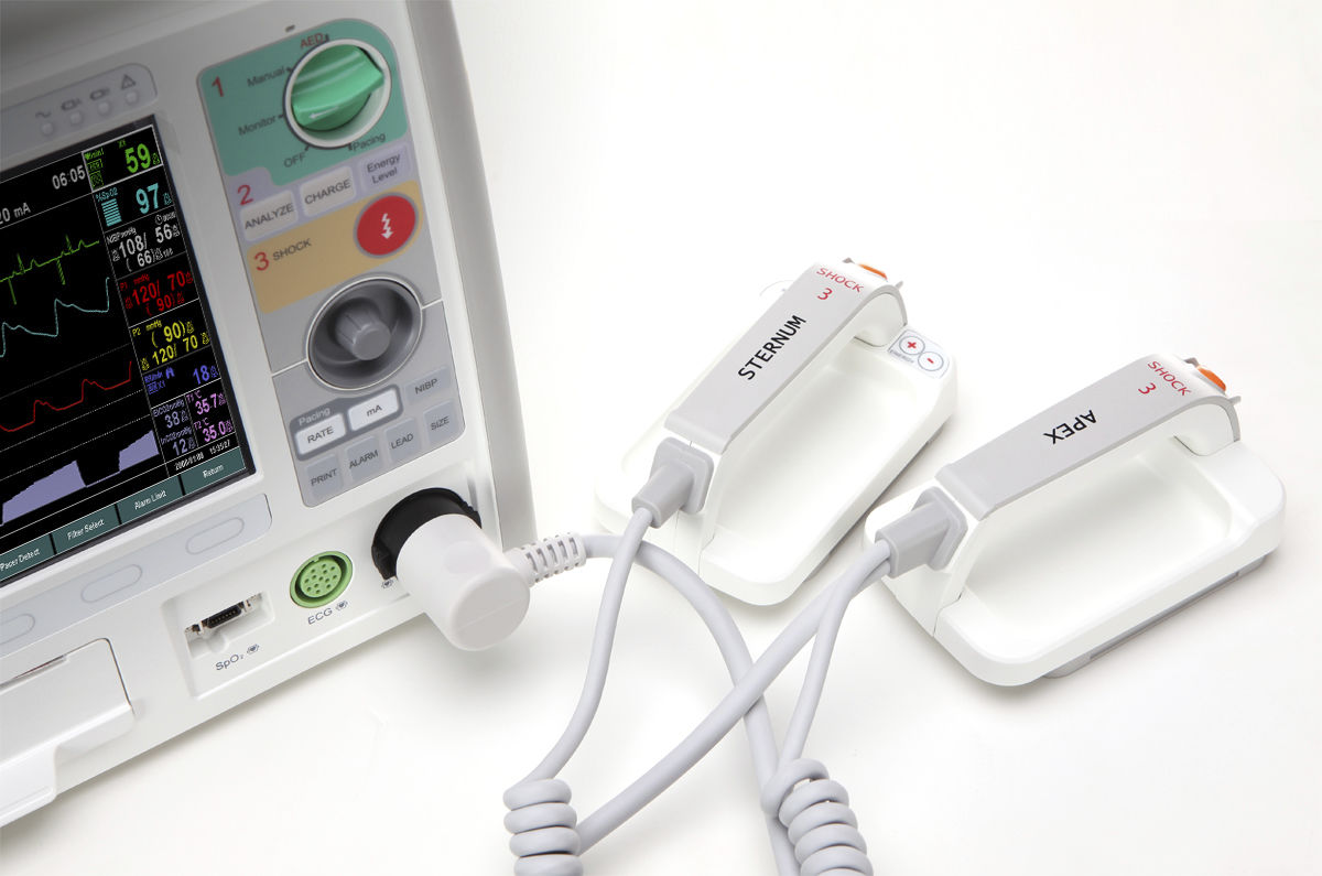 Desfibrilador externo semiautomático / con monitor multiparamétrico ...