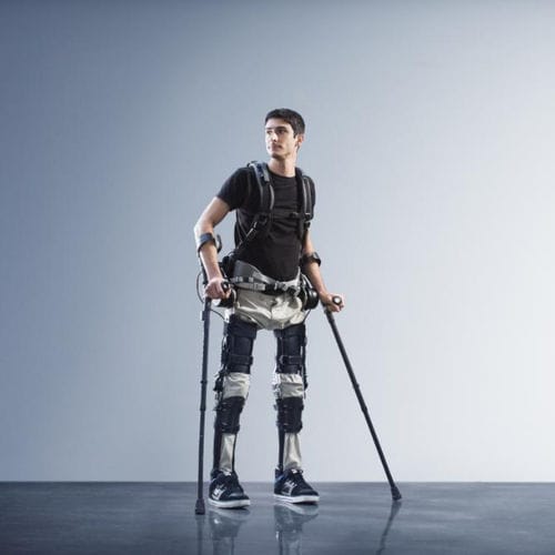 Exoesqueleto de rehabilitación para las dos piernas - PhoeniX - suitX ...