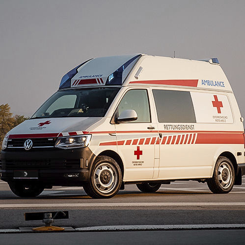 Ambulancia de salvamento - Volkswagen Transporter T6 - Dlouhy - furgoneta