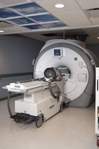 Sistema de ablación HIFU para termoablación láser de tumores cerebrales ...